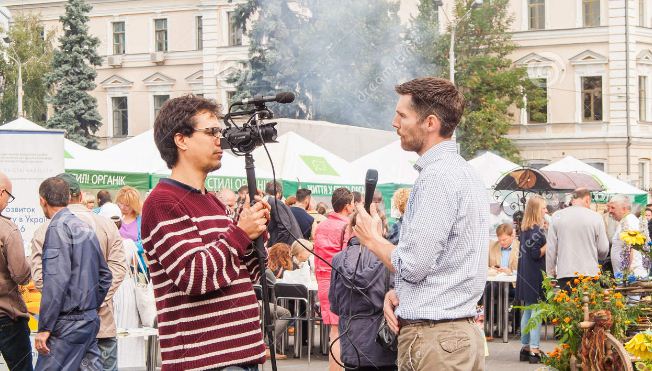 Dasar-Dasar Jurnalistik: Teknik Reportase » Komunikasi Praktis